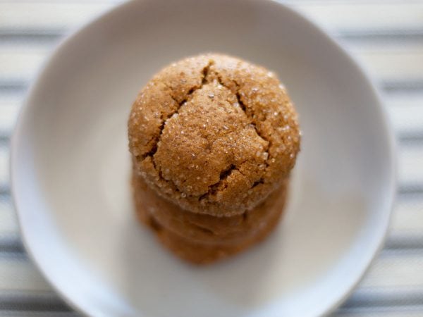 Sorghum Spice Cookies (with Recipe Video) | Cosmopolitan Cornbread
