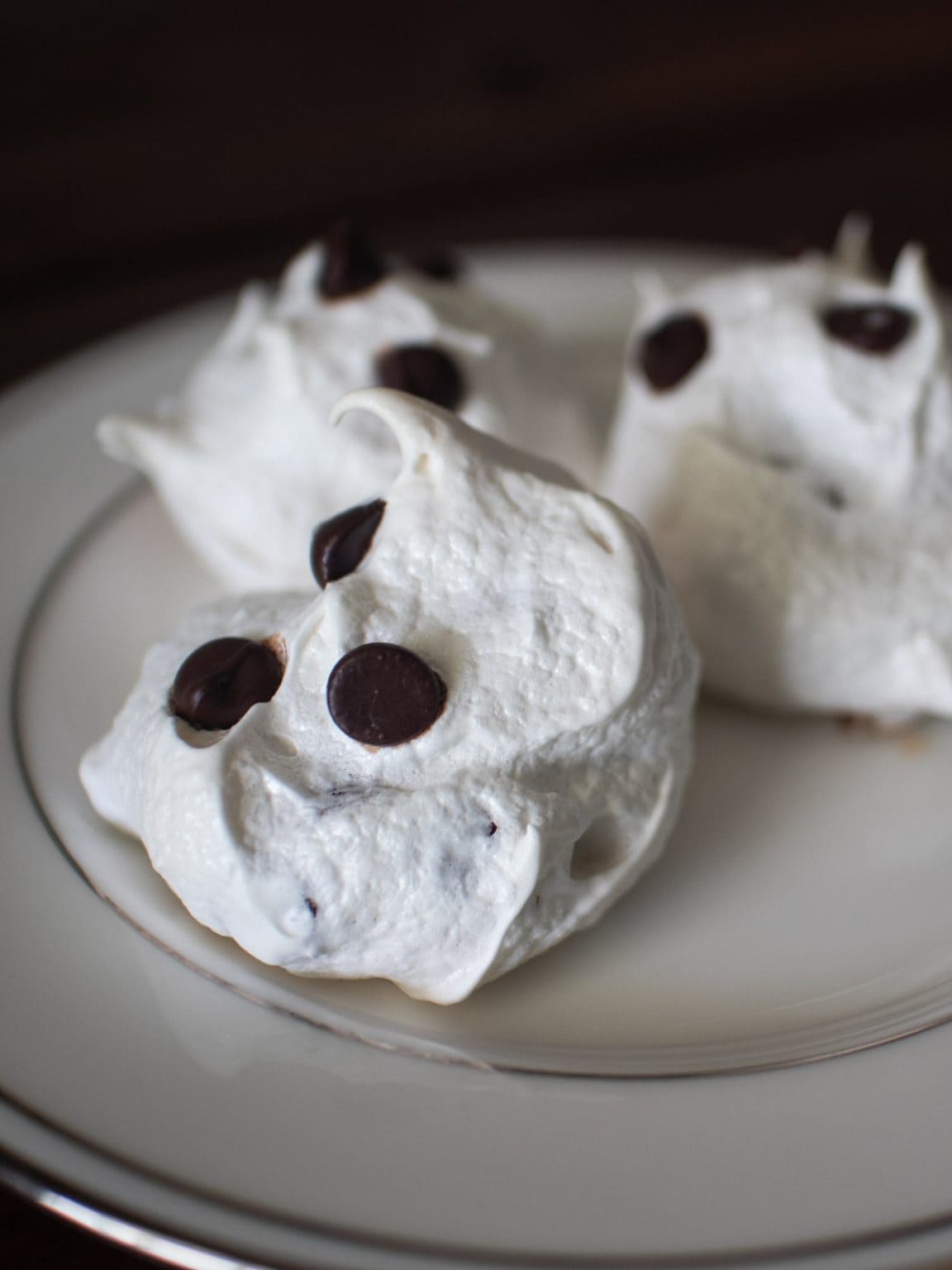 Chocolate Chip Meringue Cookies (with Recipe Video) | Cosmopolitan ...