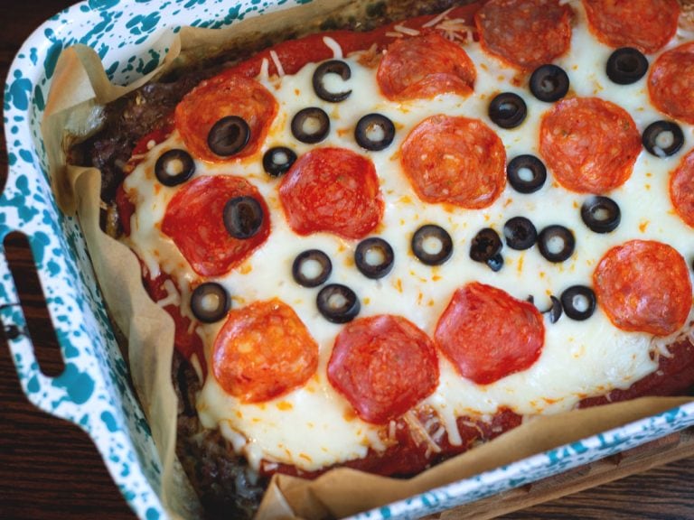 Easy Meatza Pizza | Keto (with Recipe Video) | Cosmopolitan Cornbread