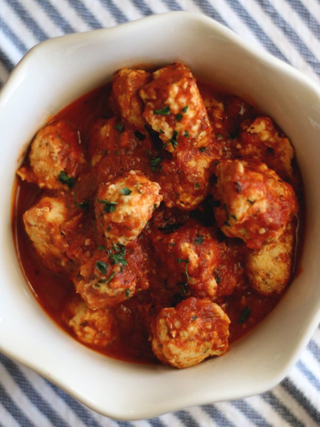 Easy Turkey Meatballs | Cosmopolitan Cornbread