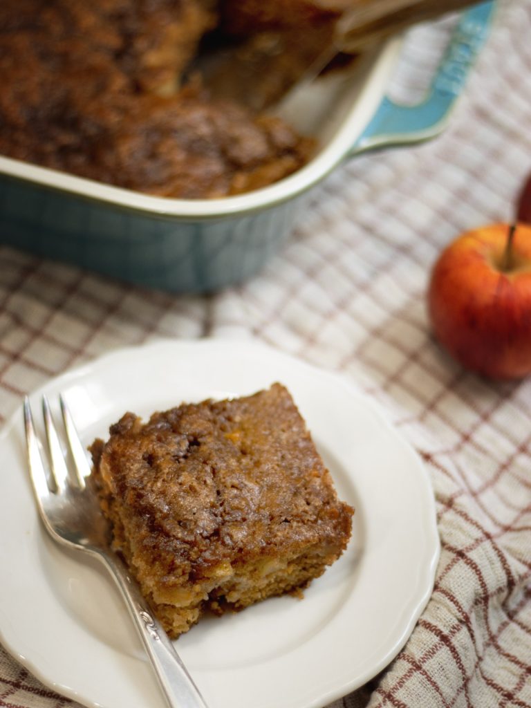 Buttermilk Apple Cake - Cosmopolitan Cornbread